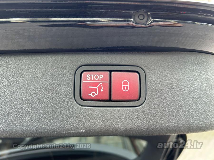 Melns Mercedes-Benz C-Class 2023 Tallina, ar dzinēja tilpumu 2.00 L un nobraukumu 66 tūkst. km par 32990 €, foto 27 vietnē AUTOMOTO.COM.LV