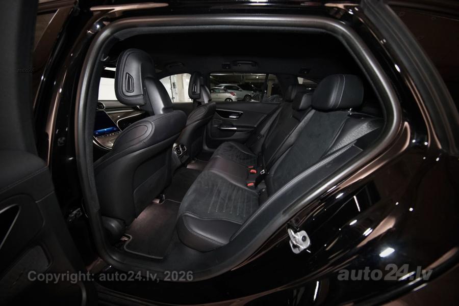 Melns Mercedes-Benz C-Class 2023 Tallina, ar dzinēja tilpumu 2.00 L un nobraukumu 151 tūkst. km par 27990 €, foto 13 vietnē AUTOMOTO.COM.LV