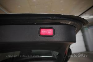 Melns Mercedes-Benz C-Class 2023 Tallina, ar dzinēja tilpumu 2.00 L un nobraukumu 151 tūkst. km par 27990 €, foto 23 vietnē AUTOMOTO.COM.LV