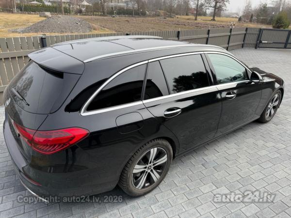Melns Mercedes-Benz C-Class 2024 Tallina, ar dzinēja tilpumu 1.50 L un nobraukumu 16 tūkst. km par 42000 €, foto 3 vietnē AUTOMOTO.COM.LV