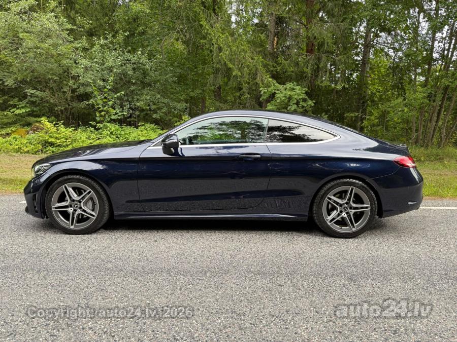 Zils Mercedes-Benz C-Class 2018 Rapla, ar dzinēja tilpumu 1.50 L un nobraukumu 81 tūkst. km par 25900 €, foto 4 vietnē AUTOMOTO.COM.LV