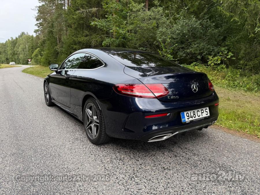 Zils Mercedes-Benz C-Class 2018 Rapla, ar dzinēja tilpumu 1.50 L un nobraukumu 81 tūkst. km par 25900 €, foto 5 vietnē AUTOMOTO.COM.LV