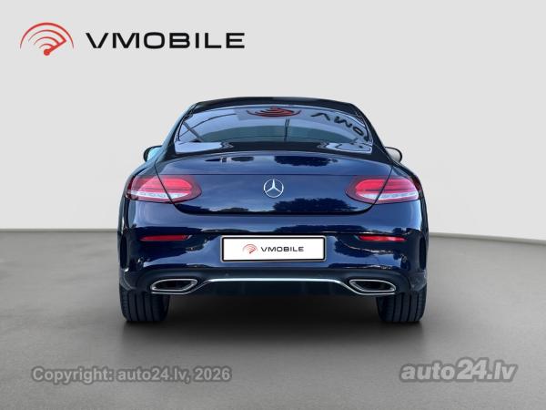 Синий Мерседес Ц-Класс 2020 в Рига, объемом двигателя 2.00 л и пробегом 18 тыс. км за 41990 €, фото 4 на AUTOMOTO.COM.LV