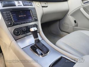 Blue Mercedes-Benz C-Class 2005 in Tallinn, with an engine capacity of 1.80 L and mileage of 174 thousand km for 2500 €, photo 9 on AUTOMOTO.COM.LV