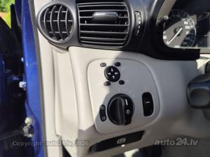 Zils Mercedes-Benz C-Class 2005 Tallina, ar dzinēja tilpumu 1.80 L un nobraukumu 174 tūkst. km par 2500 €, foto 12 vietnē AUTOMOTO.COM.LV