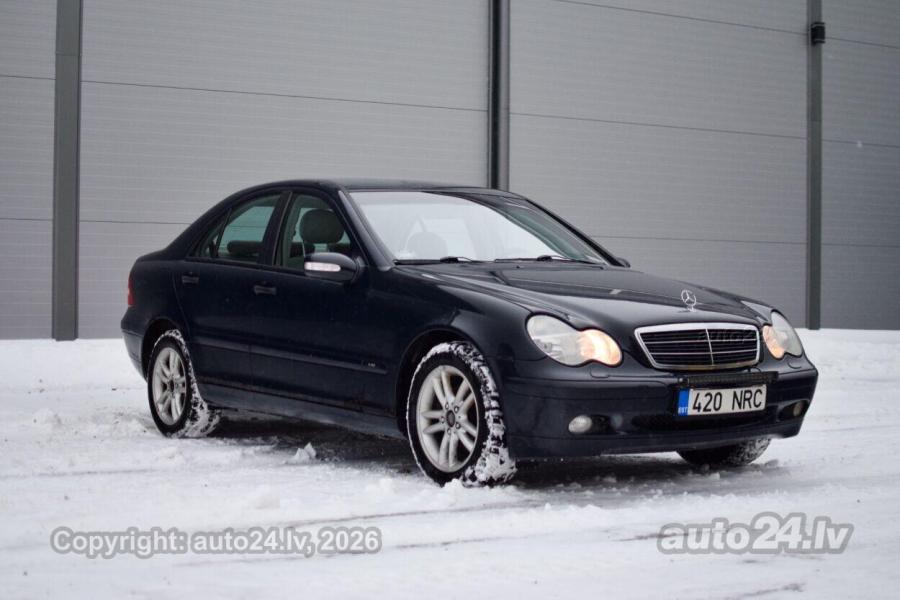 Blue Mercedes-Benz C-Class 2001 in Tallinn, with an engine capacity of 2.00 L and mileage of 235 thousand km for 2350 €, photo 3 on AUTOMOTO.COM.LV