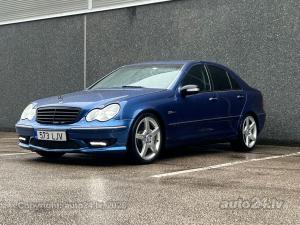 Zils Mercedes-Benz C-Class 2006 Pērnava, ar dzinēja tilpumu 3.00 L un nobraukumu 271 tūkst. km par 4390 €, foto 3 vietnē AUTOMOTO.COM.LV