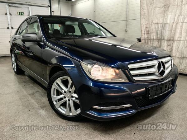 Blue Mercedes-Benz C-Class 2012 in Viljandi, with an engine capacity of 2.10 L and mileage of 212 thousand km for 8390 €, photo 2 on AUTOMOTO.COM.LV