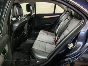 Zils Mercedes-Benz C-Class 2012 Viljandi, ar dzinēja tilpumu 2.10 L un nobraukumu 212 tūkst. km par 8390 €, foto 6 vietnē AUTOMOTO.COM.LV