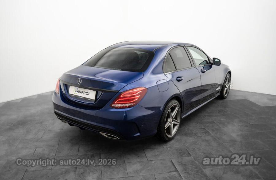 Blue Mercedes-Benz C-Class 2014 in Tallinn, with an engine capacity of 2.10 L and mileage of 281 thousand km for 13499 €, photo 4 on AUTOMOTO.COM.LV