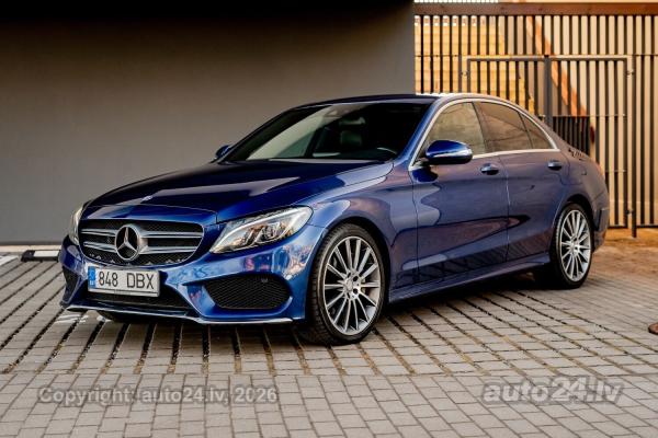 Blue Mercedes-Benz C-Class 2015 in Parnu, with an engine capacity of 2.10 L and mileage of 286 thousand km for 13500 €, photo 5 on AUTOMOTO.COM.LV