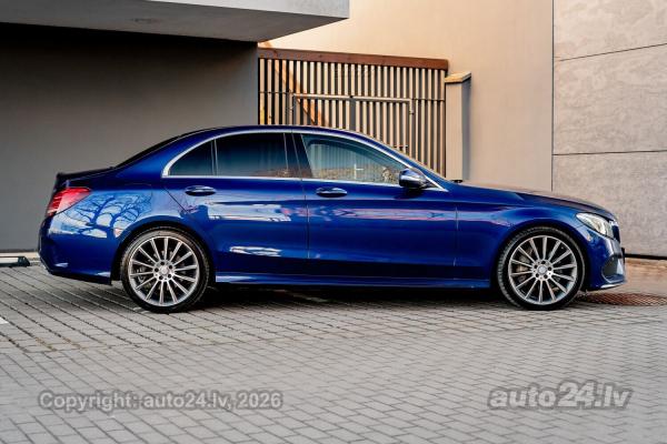 Blue Mercedes-Benz C-Class 2015 in Parnu, with an engine capacity of 2.10 L and mileage of 286 thousand km for 13500 €, photo 10 on AUTOMOTO.COM.LV