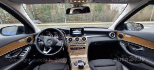 Zils Mercedes-Benz C-Class 2018 Tallina, ar dzinēja tilpumu 2.10 L un nobraukumu 268 tūkst. km par 19000 €, foto 6 vietnē AUTOMOTO.COM.LV