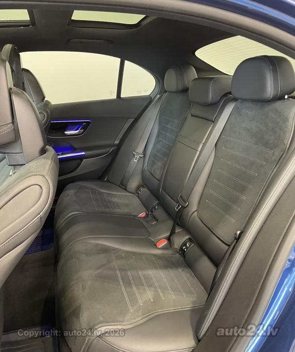 Blue Mercedes-Benz C-Class 2022 in Tallinn, with an engine capacity of 2.00 L and mileage of 92 thousand km for 39990 €, photo 8 on AUTOMOTO.COM.LV