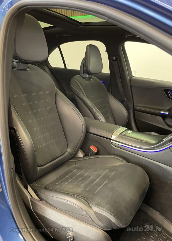 Blue Mercedes-Benz C-Class 2022 in Tallinn, with an engine capacity of 2.00 L and mileage of 92 thousand km for 39990 €, photo 10 on AUTOMOTO.COM.LV