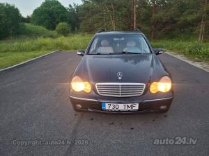 Синий Мерседес Ц-Класс 2001 в Таллин, объемом двигателя 2.60 л и пробегом 198 тыс. км за 1300 €, фото 5 на AUTOMOTO.COM.LV