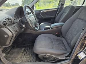 Zils Mercedes-Benz C-Class 2001 Tartu, ar dzinēja tilpumu 2.10 L un nobraukumu 203 tūkst. km par 2790 €, foto 8 vietnē AUTOMOTO.COM.LV