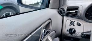 Zils Mercedes-Benz C-Class 2005 Tallina, ar dzinēja tilpumu 2.10 L un nobraukumu 325 tūkst. km par 3200 €, foto 10 vietnē AUTOMOTO.COM.LV