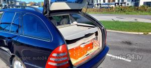 Zils Mercedes-Benz C-Class 2005 Tallina, ar dzinēja tilpumu 2.10 L un nobraukumu 325 tūkst. km par 3200 €, foto 18 vietnē AUTOMOTO.COM.LV