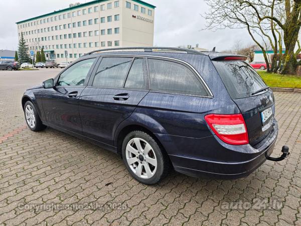 Blue Mercedes-Benz C-Class 2008 in Tallinn, with an engine capacity of 1.80 L and mileage of 300 thousand km for 4900 €, photo 4 on AUTOMOTO.COM.LV