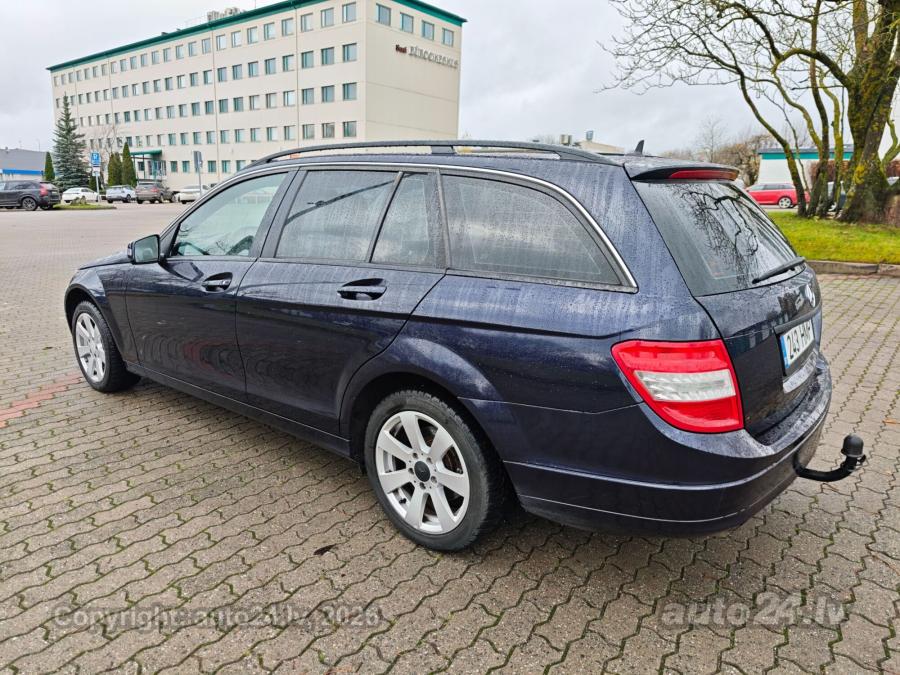 Blue Mercedes-Benz C-Class 2008 in Tallinn, with an engine capacity of 1.80 L and mileage of 300 thousand km for 4900 €, photo 5 on AUTOMOTO.COM.LV