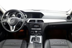 Blue Mercedes-Benz C-Class 2011 in Tallinn, with an engine capacity of 2.10 L and mileage of 324 thousand km for 5499 €, photo 6 on AUTOMOTO.COM.LV