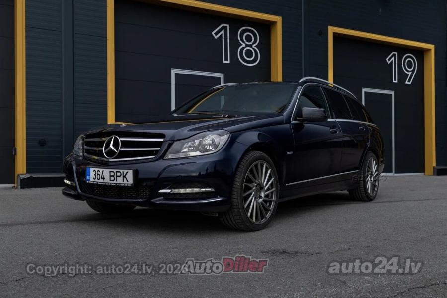 Zils Mercedes-Benz C-Class 2011 Tallina, ar dzinēja tilpumu 3.00 L un nobraukumu 269 tūkst. km par 6499 €, foto 1 vietnē AUTOMOTO.COM.LV