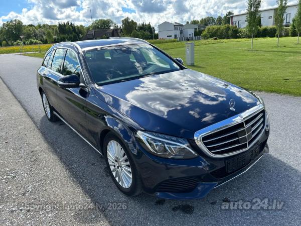 Zils Mercedes-Benz C-Class 2014 Tallina, ar dzinēja tilpumu 2.10 L un nobraukumu 216 tūkst. km par 11900 €, foto 5 vietnē AUTOMOTO.COM.LV