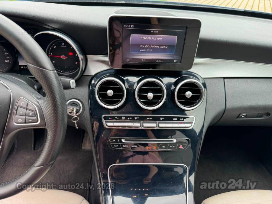 Zils Mercedes-Benz C-Class 2015 Tartu, ar dzinēja tilpumu 1.60 L un nobraukumu 249 tūkst. km par 13000 €, foto 11 vietnē AUTOMOTO.COM.LV