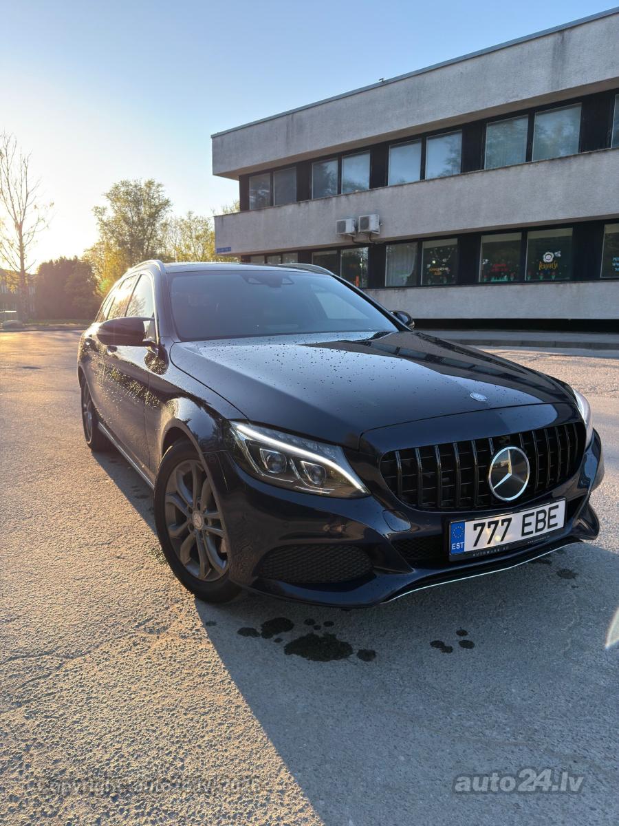 Zils Mercedes-Benz C-Class 2015 Tallina, ar dzinēja tilpumu 2.10 L un nobraukumu 279 tūkst. km par 13750 €, foto 3 vietnē AUTOMOTO.COM.LV