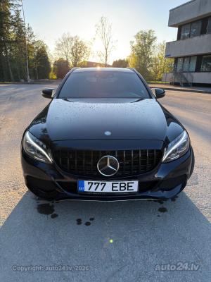 Zils Mercedes-Benz C-Class 2015 Tallina, ar dzinēja tilpumu 2.10 L un nobraukumu 279 tūkst. km par 13750 €, foto 4 vietnē AUTOMOTO.COM.LV