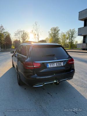 Zils Mercedes-Benz C-Class 2015 Tallina, ar dzinēja tilpumu 2.10 L un nobraukumu 279 tūkst. km par 13750 €, foto 8 vietnē AUTOMOTO.COM.LV