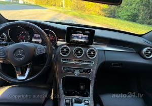 Zils Mercedes-Benz C-Class 2015 Tallina, ar dzinēja tilpumu 2.10 L un nobraukumu 279 tūkst. km par 13750 €, foto 10 vietnē AUTOMOTO.COM.LV