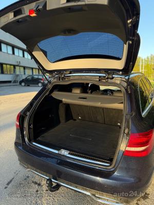 Zils Mercedes-Benz C-Class 2015 Tallina, ar dzinēja tilpumu 2.10 L un nobraukumu 279 tūkst. km par 13750 €, foto 13 vietnē AUTOMOTO.COM.LV