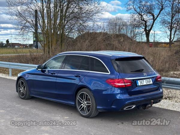 Zils Mercedes-Benz C-Class 2017 Tartu, ar dzinēja tilpumu 2.10 L un nobraukumu 371 tūkst. km par 13900 €, foto 3 vietnē AUTOMOTO.COM.LV