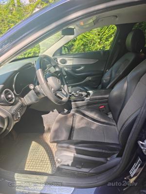 Zils Mercedes-Benz C-Class 2018 Tallina, ar dzinēja tilpumu 2.00 L un nobraukumu 211 tūkst. km par 21000 €, foto 12 vietnē AUTOMOTO.COM.LV
