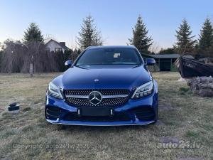 Blue Mercedes-Benz C-Class 2019 in Tartu, with an engine capacity of 2.00 L and mileage of 250 thousand km for 18700 €, photo 11 on AUTOMOTO.COM.LV