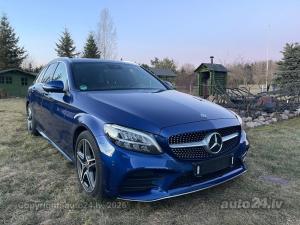 Blue Mercedes-Benz C-Class 2019 in Tartu, with an engine capacity of 2.00 L and mileage of 250 thousand km for 18700 €, photo 12 on AUTOMOTO.COM.LV