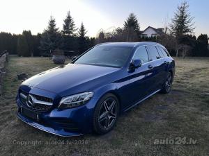 Blue Mercedes-Benz C-Class 2019 in Tartu, with an engine capacity of 2.00 L and mileage of 250 thousand km for 18700 €, photo 13 on AUTOMOTO.COM.LV