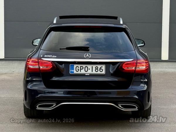 Zils Mercedes-Benz C-Class 2019 Tallina, ar dzinēja tilpumu 2.00 L un nobraukumu 185 tūkst. km par 18990 €, foto 5 vietnē AUTOMOTO.COM.LV