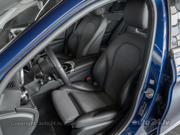 Blue Mercedes-Benz C-Class 2020 in Tallinn, with an engine capacity of 2.00 L and mileage of 63 thousand km for 26900 €, photo 9 on AUTOMOTO.COM.LV