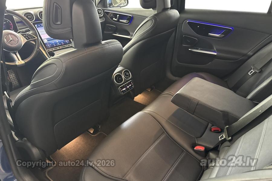 Blue Mercedes-Benz C-Class 2023 in Parnu, with an engine capacity of 2.00 L and mileage of 111 thousand km for 33900 €, photo 17 on AUTOMOTO.COM.LV