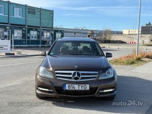 Brūns Mercedes-Benz C-Class 2013 Tallina, ar dzinēja tilpumu 3.00 L un nobraukumu 295 tūkst. km par 9999 €, foto 4 vietnē AUTOMOTO.COM.LV