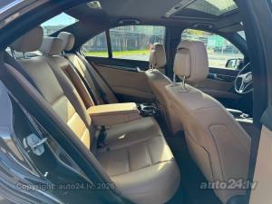 Brūns Mercedes-Benz C-Class 2013 Tallina, ar dzinēja tilpumu 3.00 L un nobraukumu 295 tūkst. km par 9999 €, foto 11 vietnē AUTOMOTO.COM.LV
