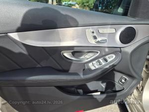 Brown Mercedes-Benz C-Class 2019 in Saku, with an engine capacity of 2.00 L and mileage of 133 thousand km for 22900 €, photo 10 on AUTOMOTO.COM.LV