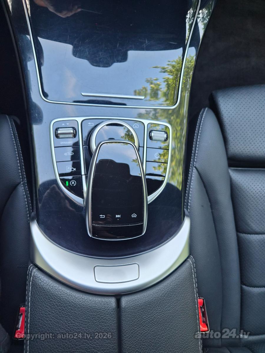 Brown Mercedes-Benz C-Class 2019 in Saku, with an engine capacity of 2.00 L and mileage of 133 thousand km for 22900 €, photo 20 on AUTOMOTO.COM.LV