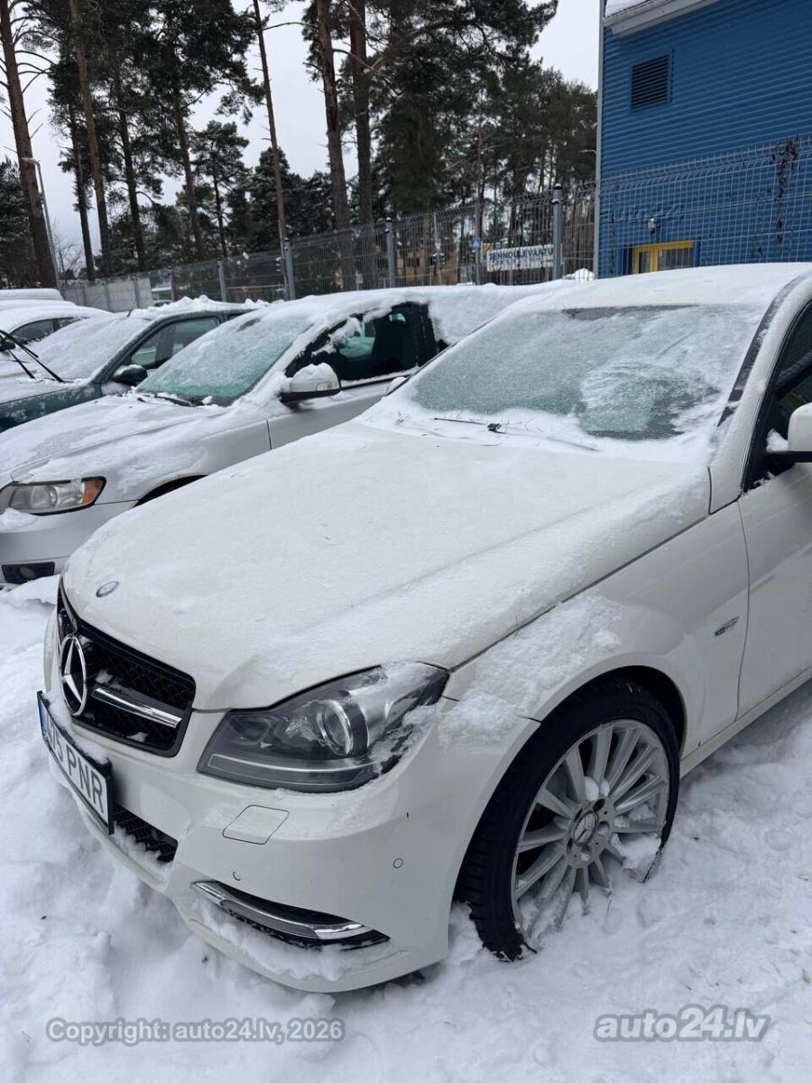 Mercedes-Benz C-Class 2011 in Tallinn, with an engine capacity of 2.10 L and mileage of 321 thousand km for 8850 €, photo 7 on AUTOMOTO.COM.LV