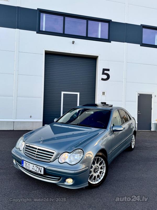 Zaļš Mercedes-Benz C-Class 2006 Tallina, ar dzinēja tilpumu 1.80 L un nobraukumu 240 tūkst. km par 3599 €, foto 1 vietnē AUTOMOTO.COM.LV