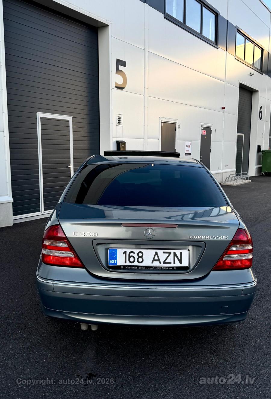 Zaļš Mercedes-Benz C-Class 2006 Tallina, ar dzinēja tilpumu 1.80 L un nobraukumu 240 tūkst. km par 3599 €, foto 5 vietnē AUTOMOTO.COM.LV