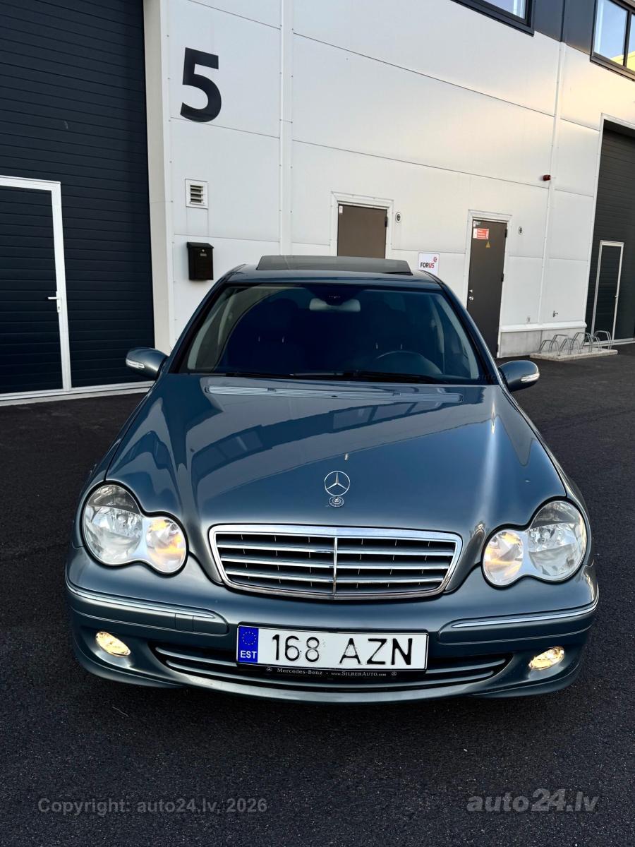 Zaļš Mercedes-Benz C-Class 2006 Tallina, ar dzinēja tilpumu 1.80 L un nobraukumu 240 tūkst. km par 3599 €, foto 6 vietnē AUTOMOTO.COM.LV